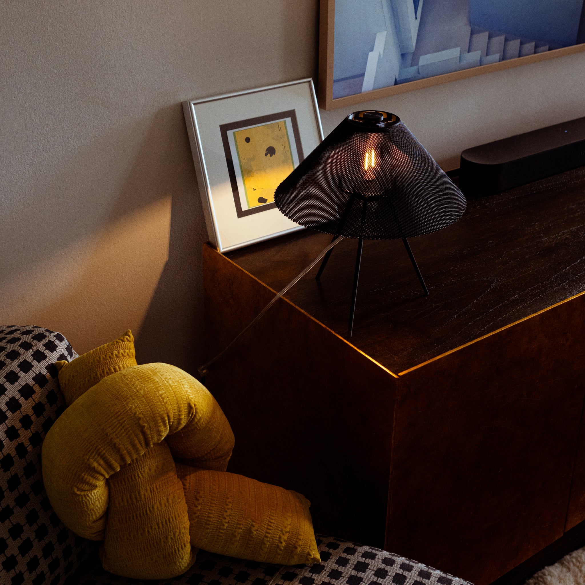 Wooj CS.02 – Sakkat | 3D Printed Recycled Plastic Table Lamp